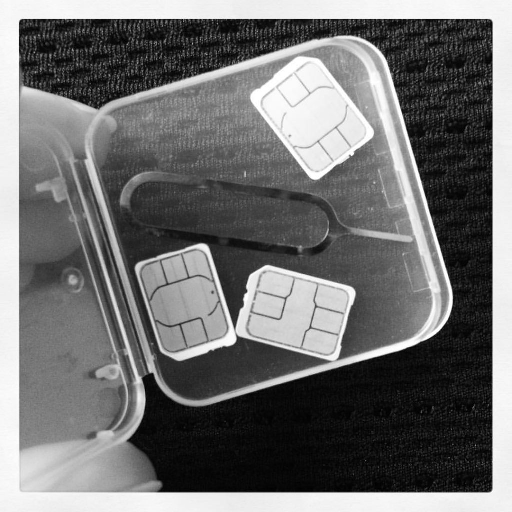 Mobile phone "parking" - Little Duckie's Adventures